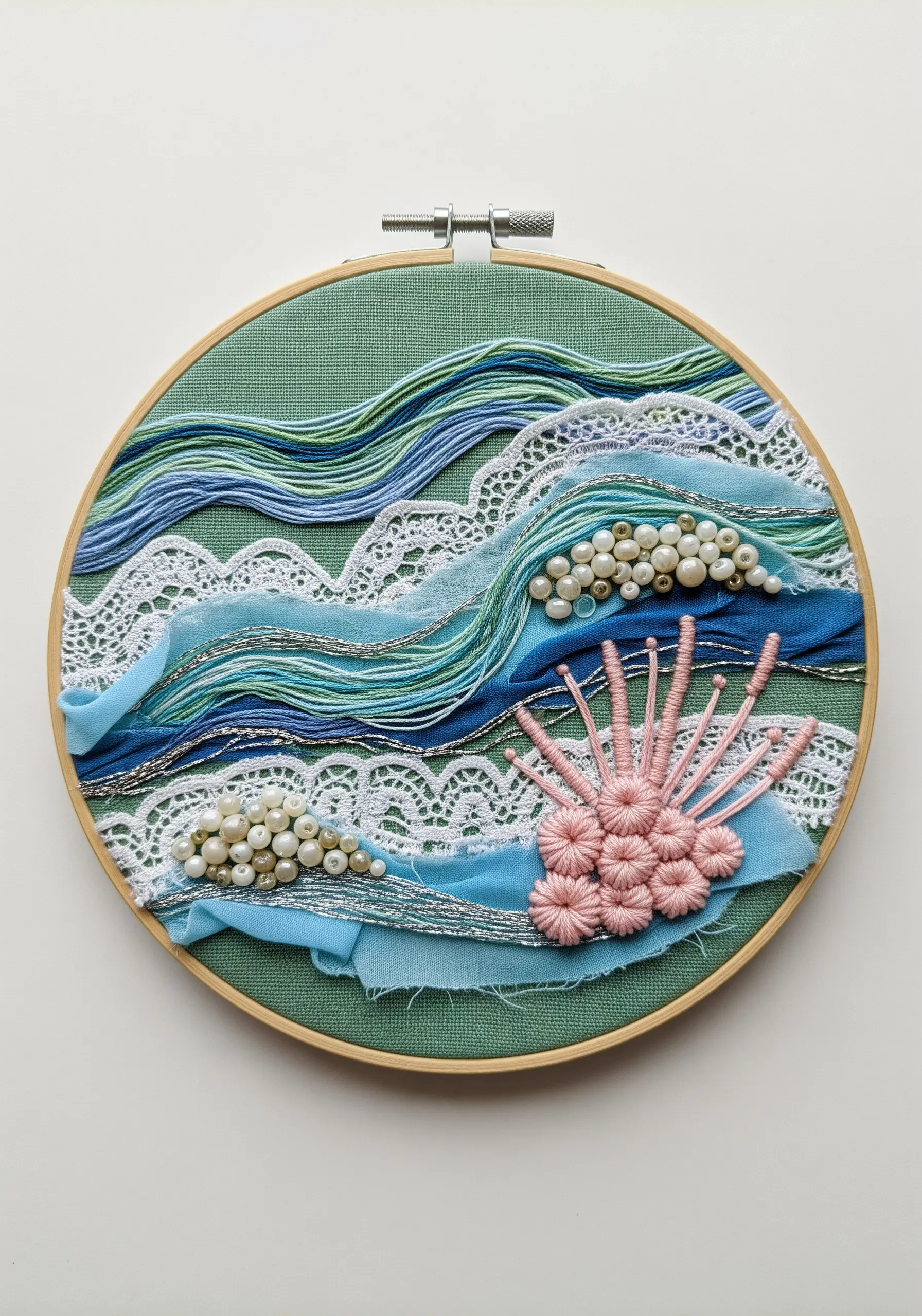 20 Abstract Mixed-Media Embroidery Ideas Using Fabric Scraps ...